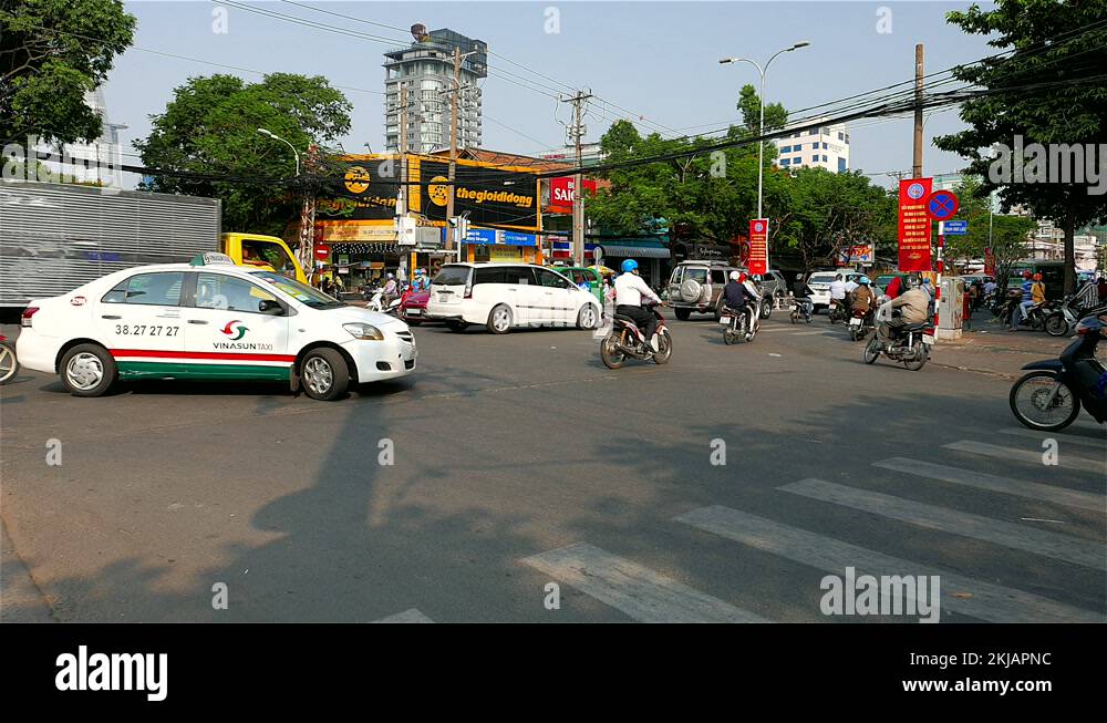 Junction traffic lights Stock Videos & Footage - HD and 4K Video Clips ...