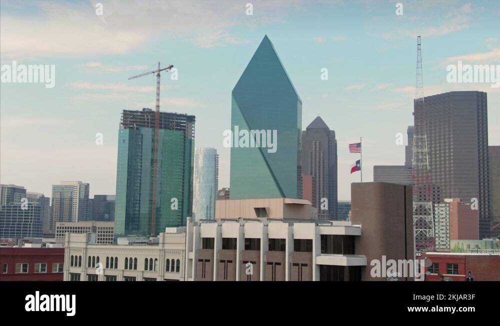 Buildings in downtown dallas Stock Videos & Footage - HD and 4K Video ...