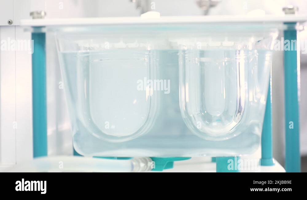 Demonstration of Tablet dissolution testing Apparatus. Dissolution Test ...