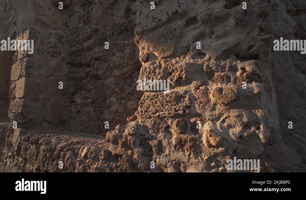 Dollying in through the ancient arches of the Bahrain fort Stock Video ...