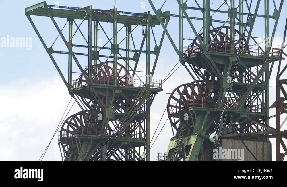 Mine elevator Stock Videos & Footage - HD and 4K Video Clips - Alamy