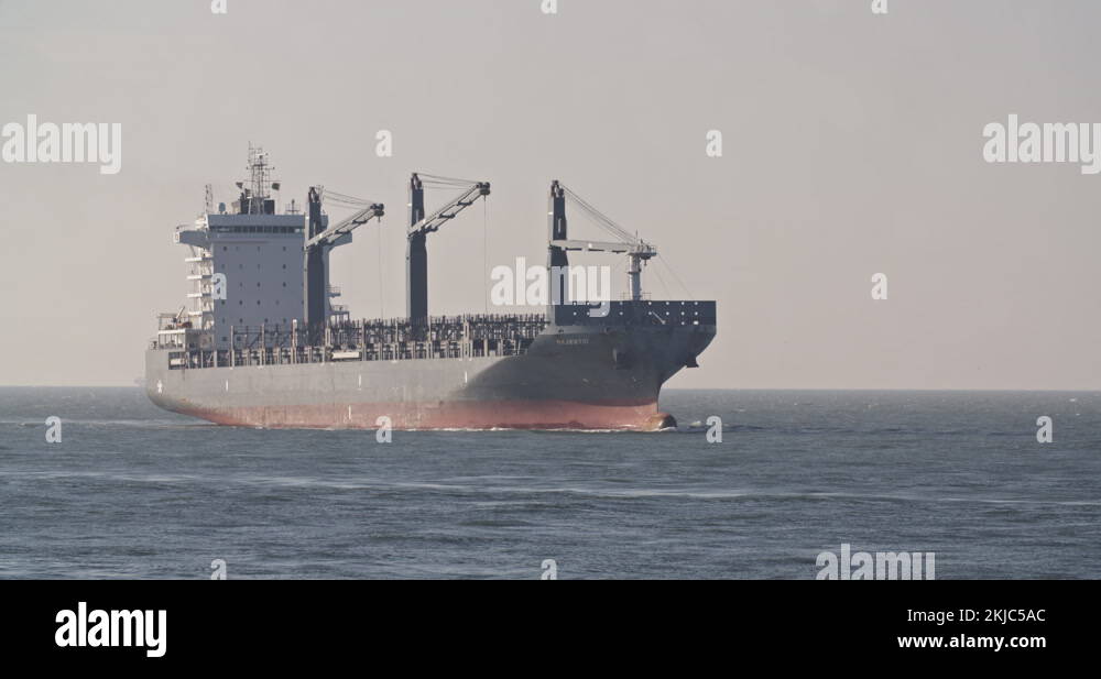 Empty container ship Stock Videos & Footage - HD and 4K Video Clips - Alamy