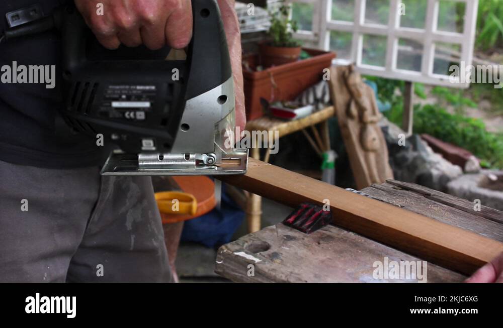 Continuous wood beam Stock Videos & Footage - HD and 4K Video Clips - Alamy