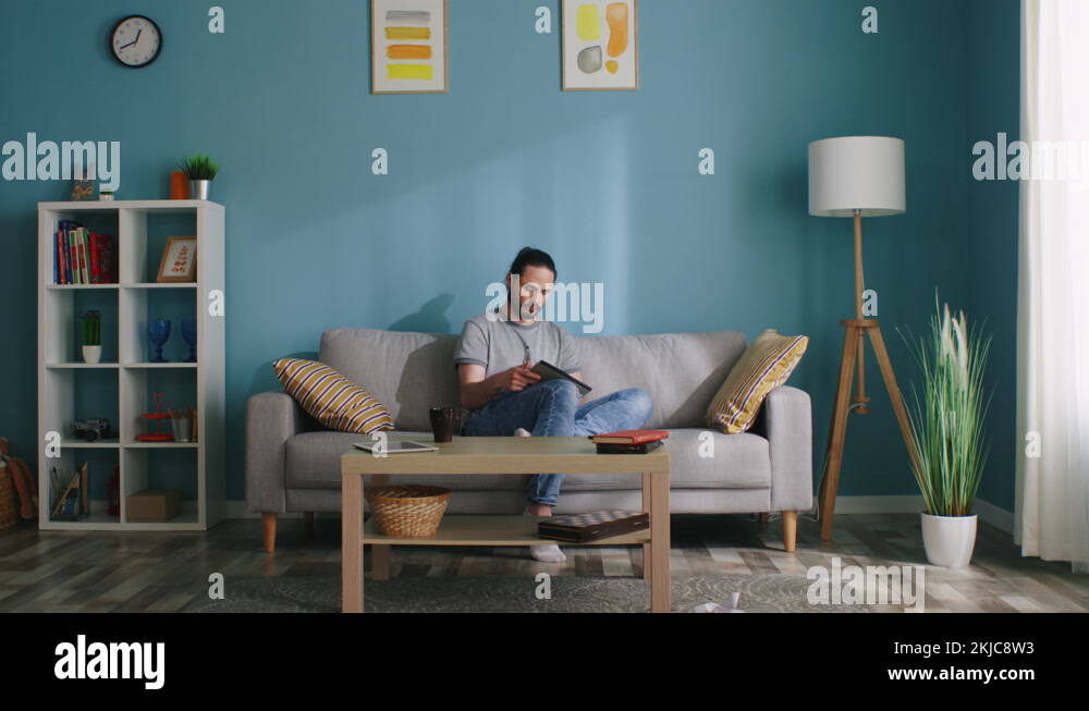 Man relieve Stock Videos & Footage - HD and 4K Video Clips - Alamy