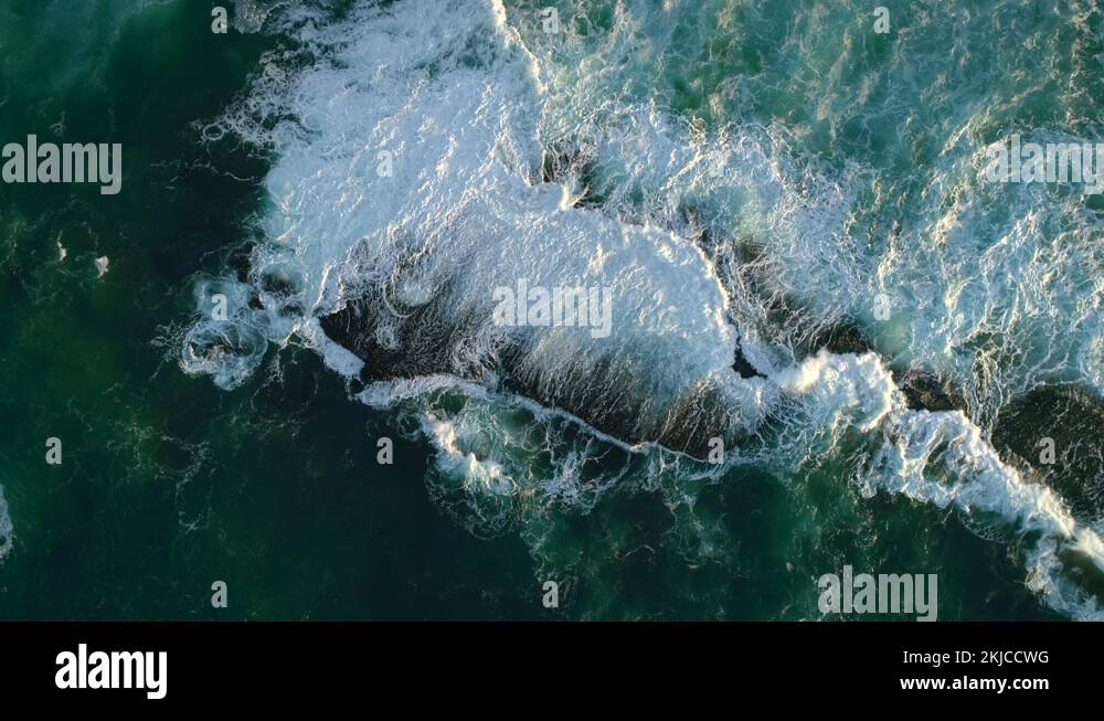 Ocean shelf aerial Stock Videos & Footage - HD and 4K Video Clips - Alamy