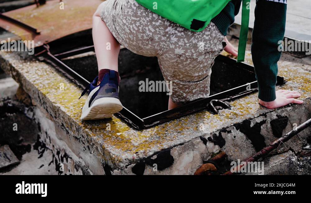 Sunroof close Stock Videos & Footage - HD and 4K Video Clips - Alamy