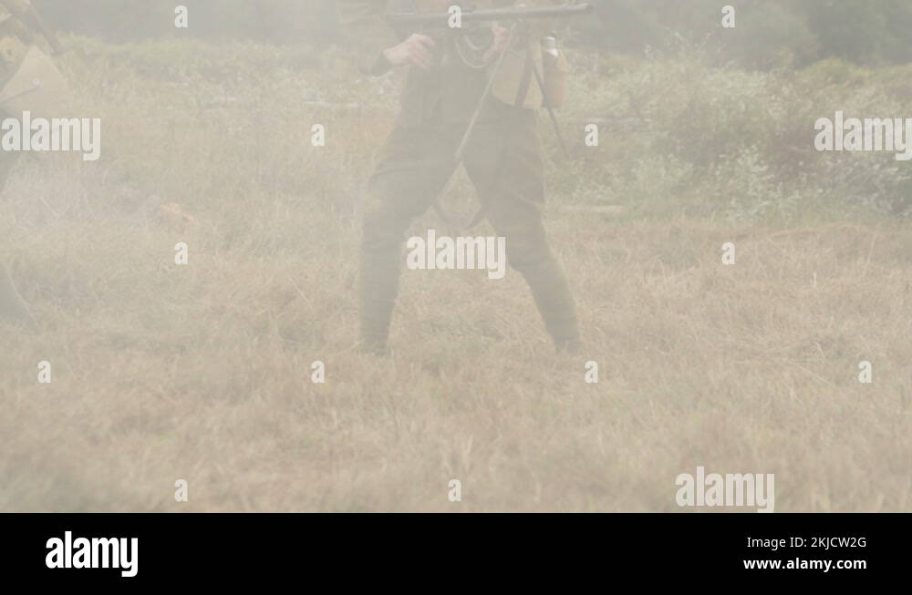 WW1 Great War U.S. Soldiers attack Front-Line Trenches - Combat ...