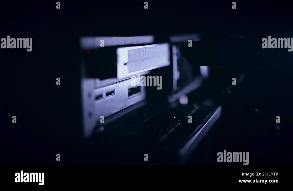 Insert VHS tape into VCR Stock Video Footage - Alamy