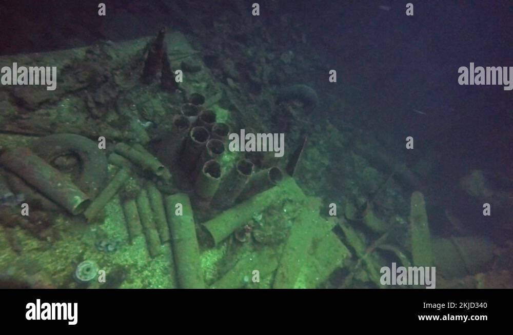 Underwater weapons Stock Videos & Footage - HD and 4K Video Clips - Alamy