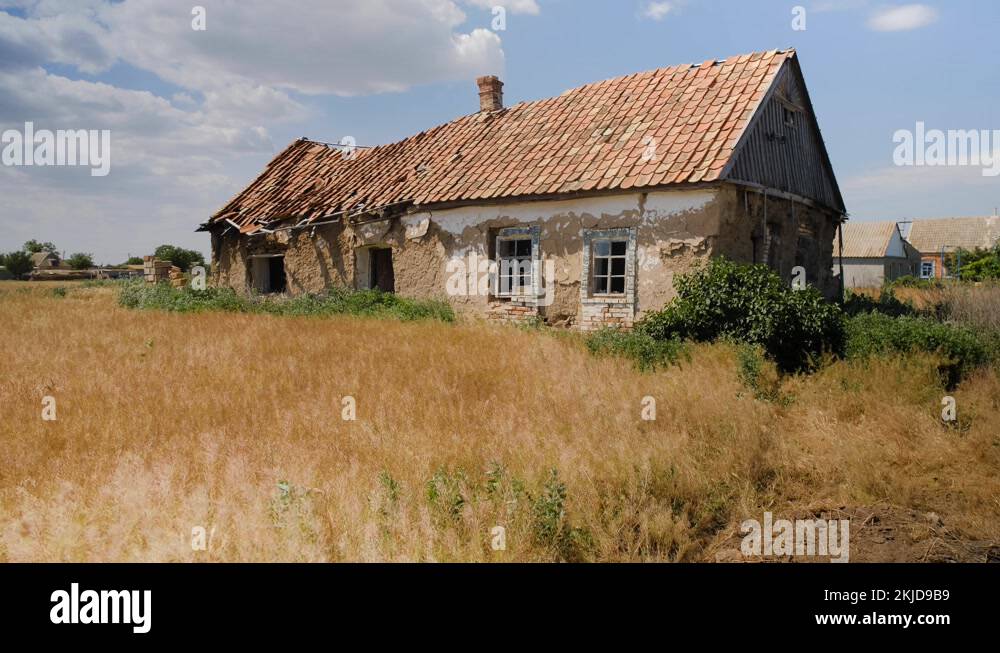 Slate tiled house Stock Videos & Footage - HD and 4K Video Clips - Alamy
