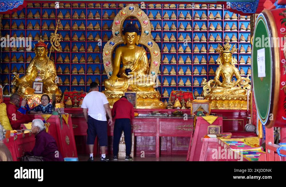 Setting in temple Stock Videos & Footage - HD and 4K Video Clips - Alamy