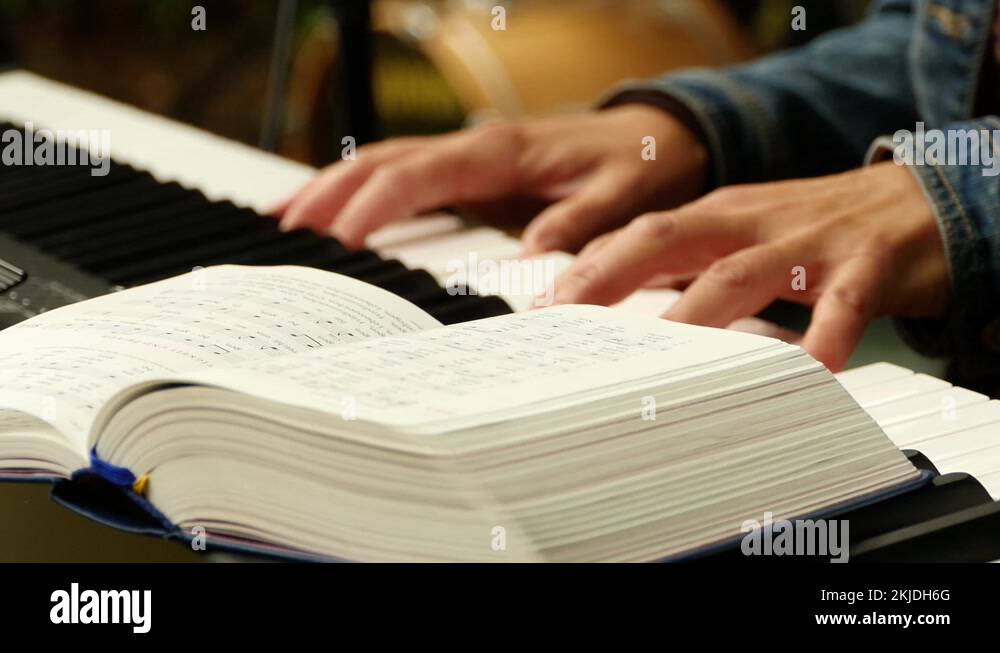 Woman playing a keyboard Stock Videos & Footage - HD and 4K Video Clips ...