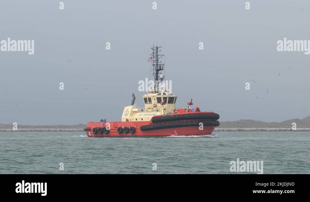 Modern tug boat Stock Videos & Footage - HD and 4K Video Clips - Alamy