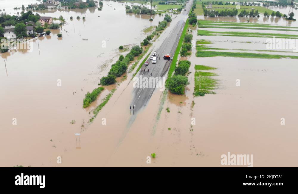 Road that floods Stock Videos & Footage - HD and 4K Video Clips - Alamy
