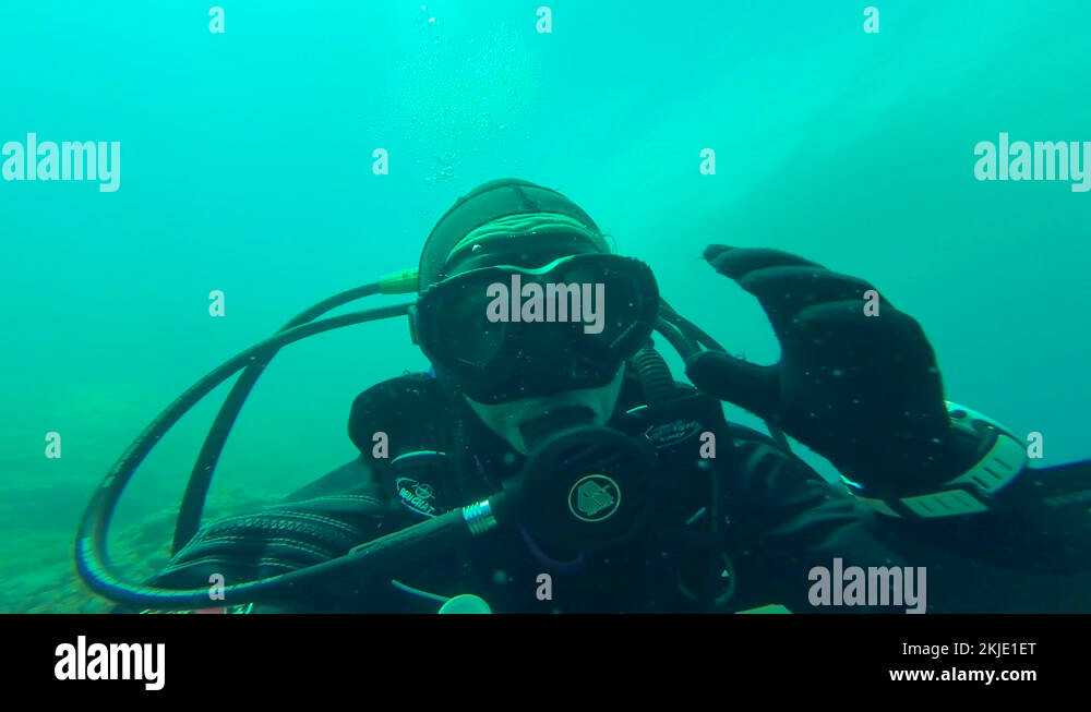 Diving goggles Stock Videos & Footage - HD and 4K Video Clips - Alamy
