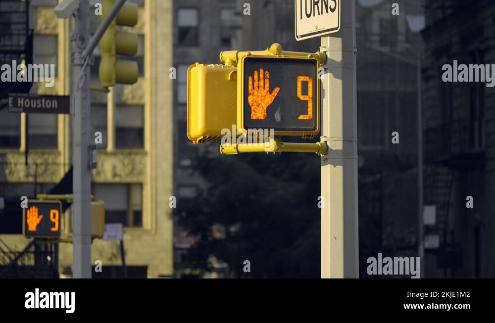Pedestrian crossing red lights Stock Videos & Footage - HD and 4K Video ...