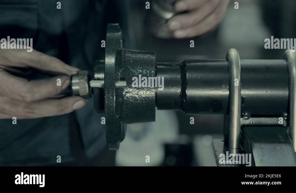 Hub metal Stock Videos & Footage - HD and 4K Video Clips - Alamy