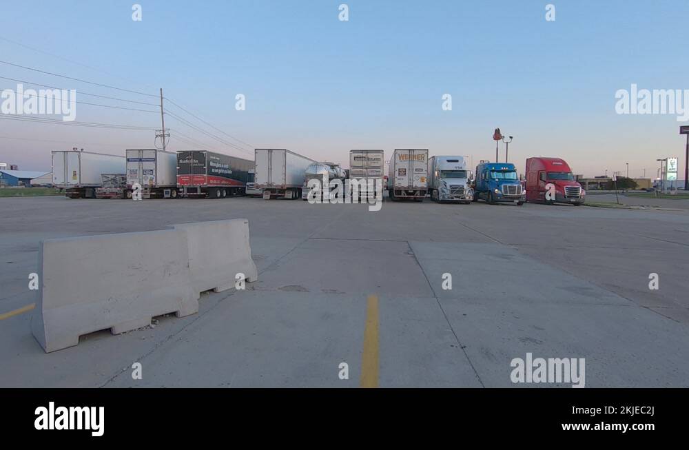 Semi tractor trailers Stock Videos & Footage - HD and 4K Video Clips ...