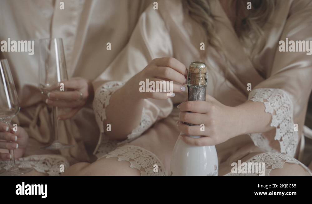 Girls Satin Stock Videos And Footage Hd And 4k Video Clips Alamy