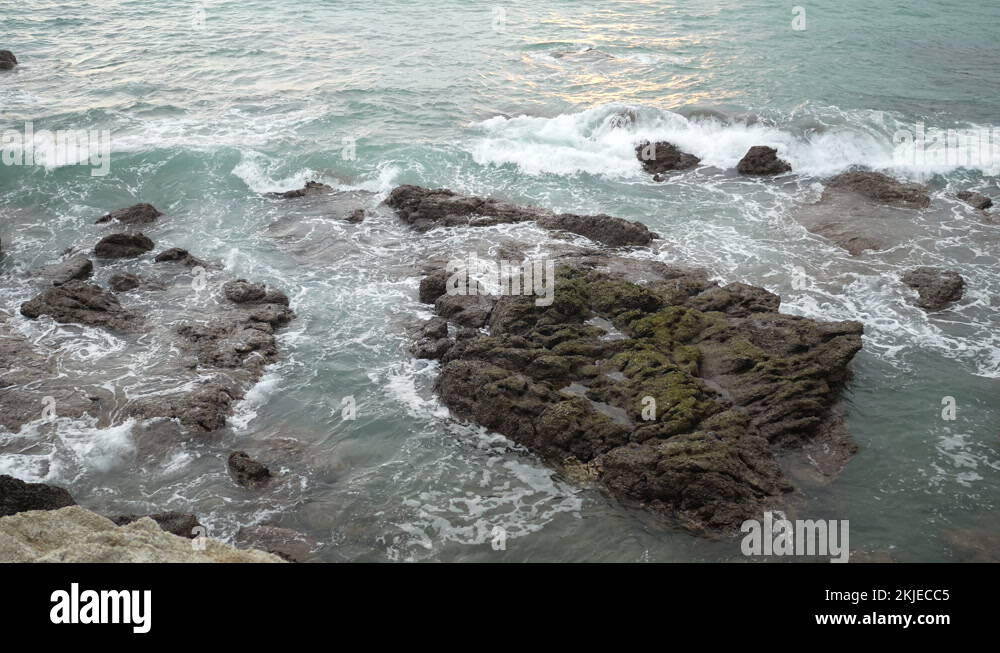 Wave to shore rock Stock Videos & Footage - HD and 4K Video Clips - Alamy