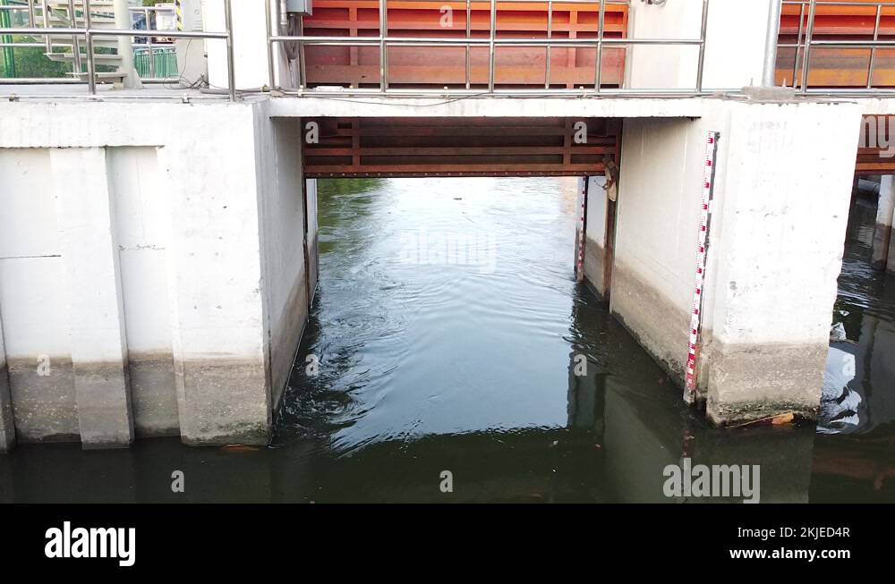 Weir gates Stock Videos & Footage - HD and 4K Video Clips - Alamy