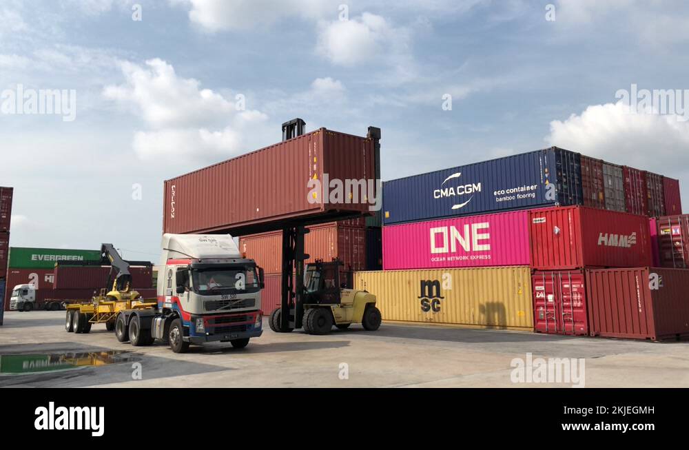 Container handling equipment Stock Videos & Footage - HD and 4K Video ...