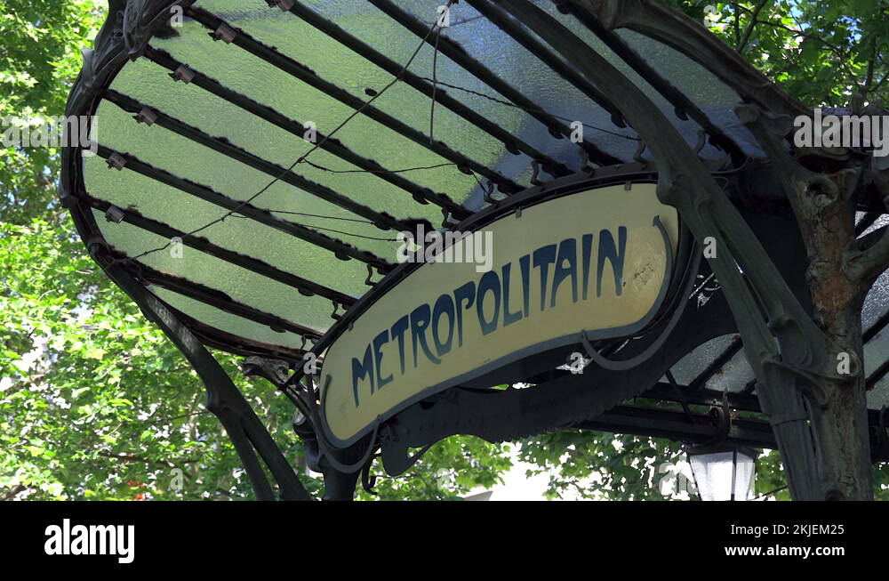 Temple station sign Stock Videos & Footage - HD and 4K Video Clips - Alamy