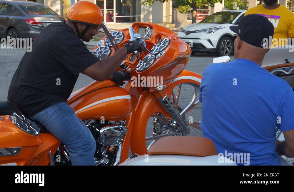 Motorcycle fans Stock Videos & Footage - HD and 4K Video Clips - Alamy