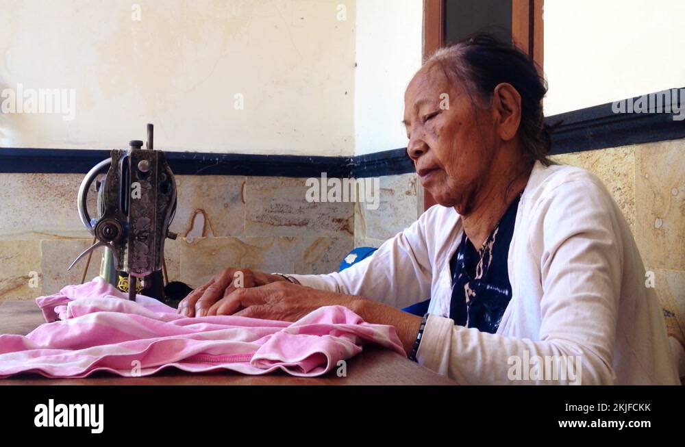 Traditional sewing machine Stock Videos & Footage - HD and 4K Video ...