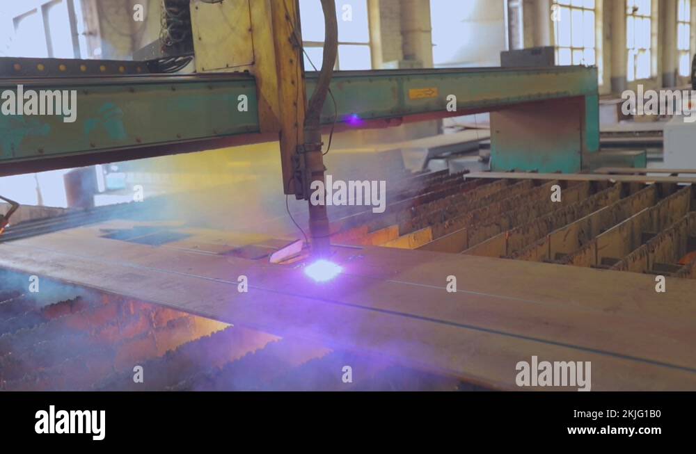 Cutting metal billet with gas cutting. Gas cutting. Cnc gas cutting ...