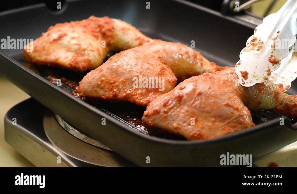 Peri peri Stock Videos & Footage - HD and 4K Video Clips - Alamy