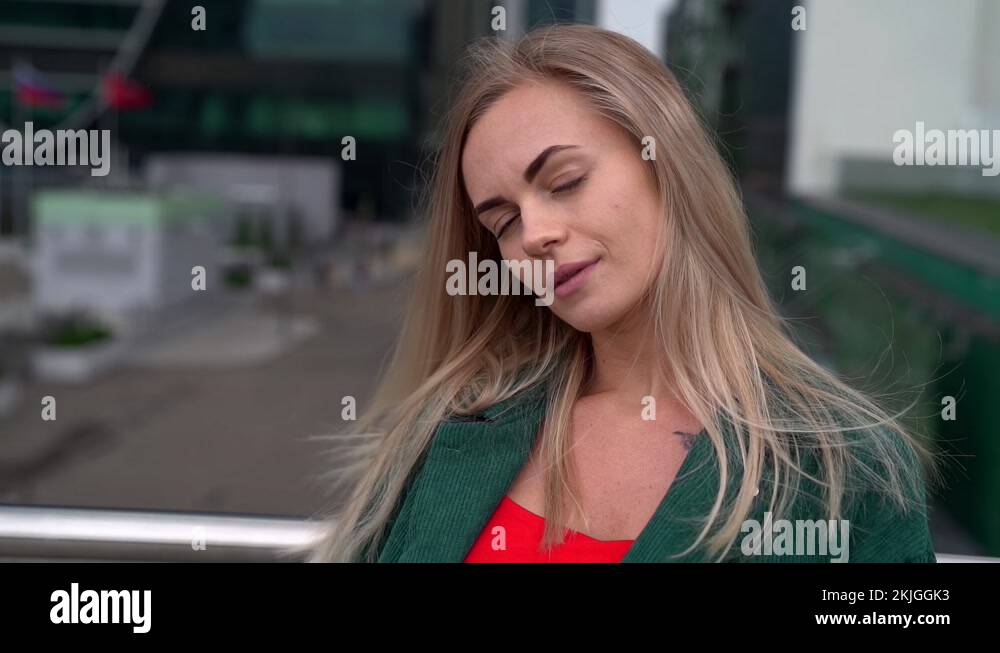 Smile walk Stock Videos & Footage - HD and 4K Video Clips - Alamy