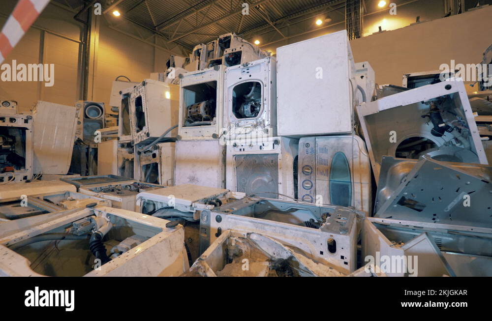 Recycle machines Stock Videos & Footage - HD and 4K Video Clips - Alamy