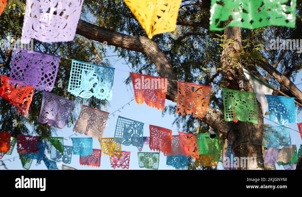 Papel picado banner Stock Videos & Footage - HD and 4K Video Clips - Alamy