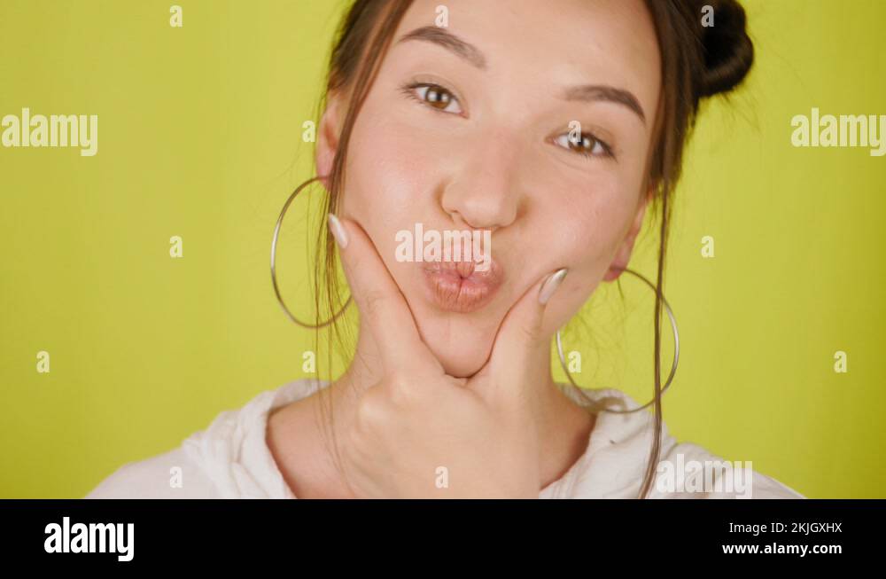 Duckface Stock Videos & Footage - HD and 4K Video Clips - Alamy
