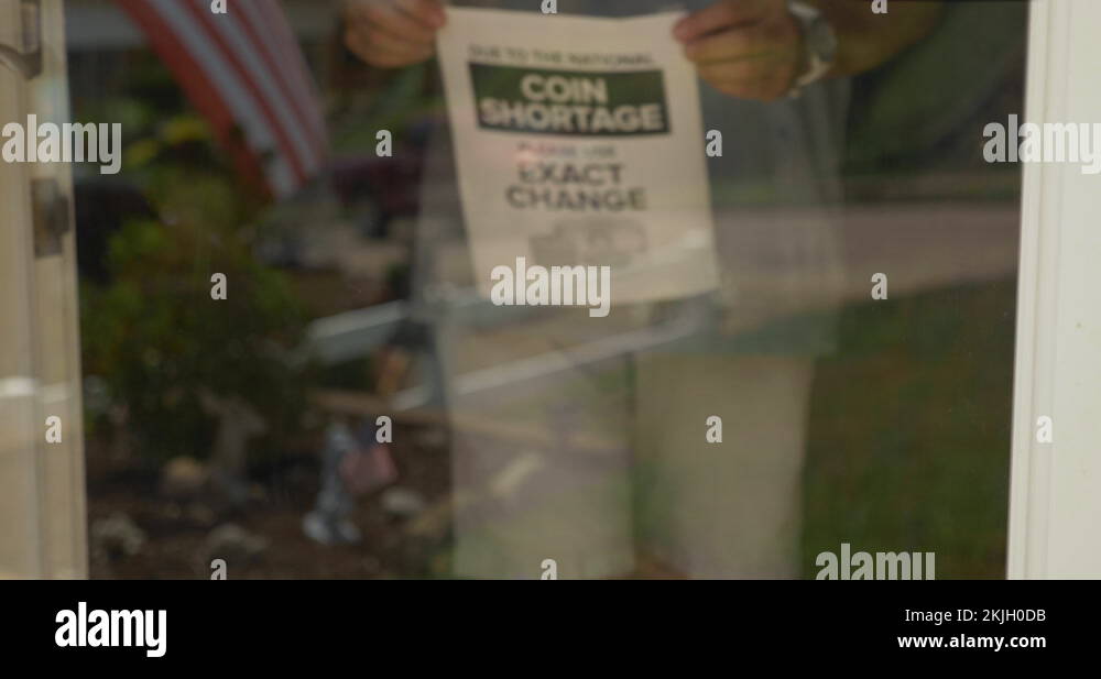 Change door Stock Videos & Footage - HD and 4K Video Clips - Alamy