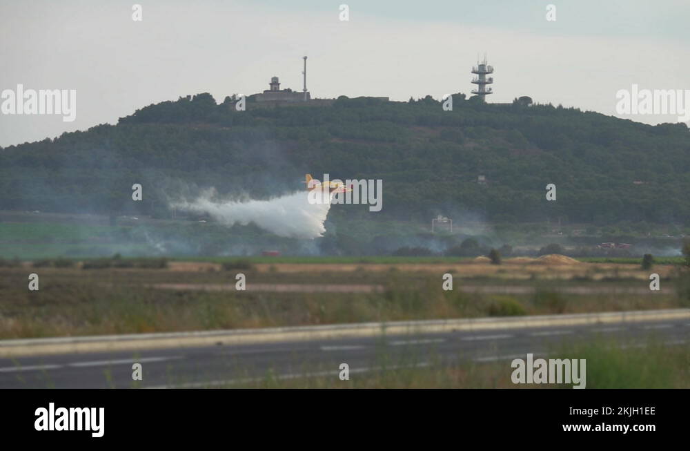 Firefighting aircraft canadair Stock Videos & Footage - HD and 4K Video ...