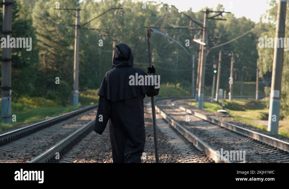 Hand reaper Stock Videos & Footage - HD and 4K Video Clips - Alamy