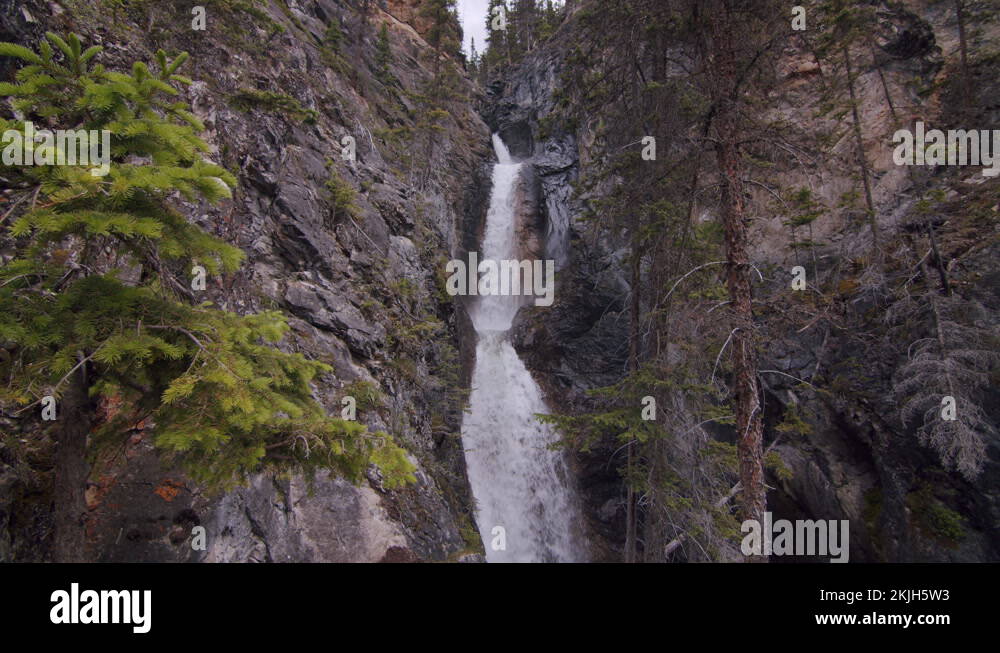 Beautiful Silverton Waterfalls in Banff National Park, Castle Mountain ...