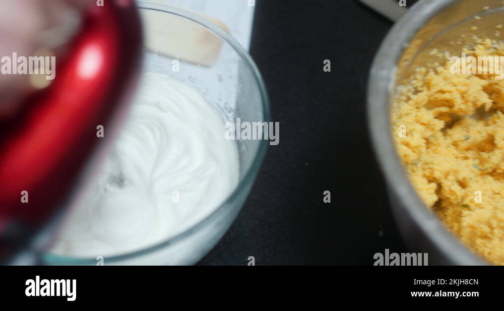 Mixing cake Stock Videos & Footage - HD and 4K Video Clips - Alamy