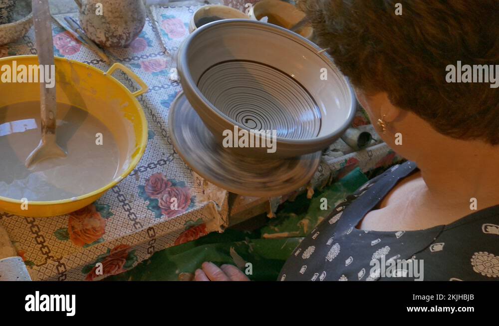 Clay folk art Stock Videos & Footage - HD and 4K Video Clips - Alamy