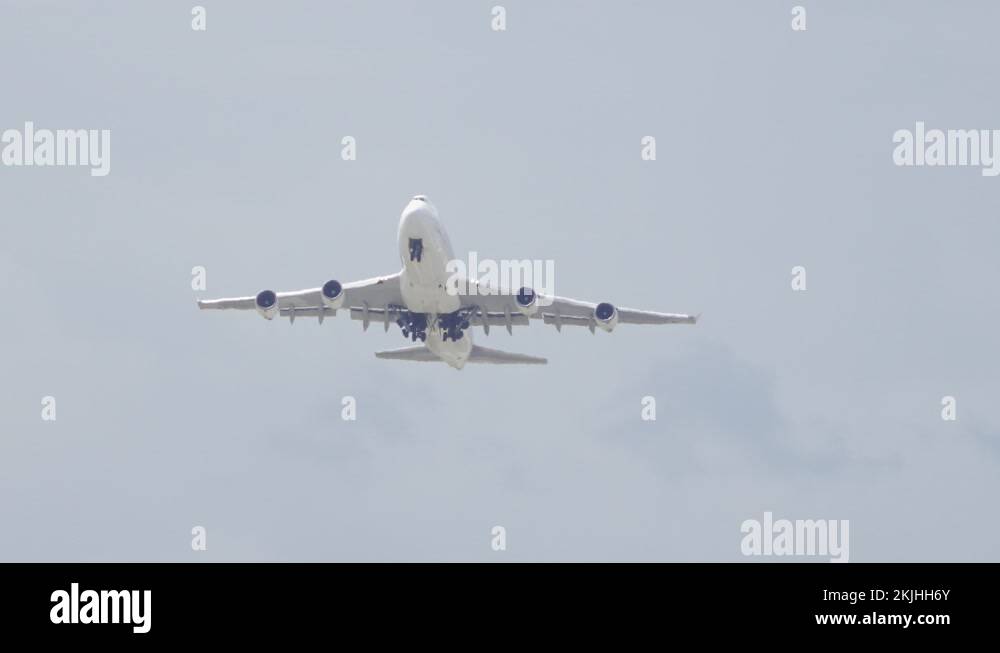 Steep take off Stock Videos & Footage - HD and 4K Video Clips - Alamy