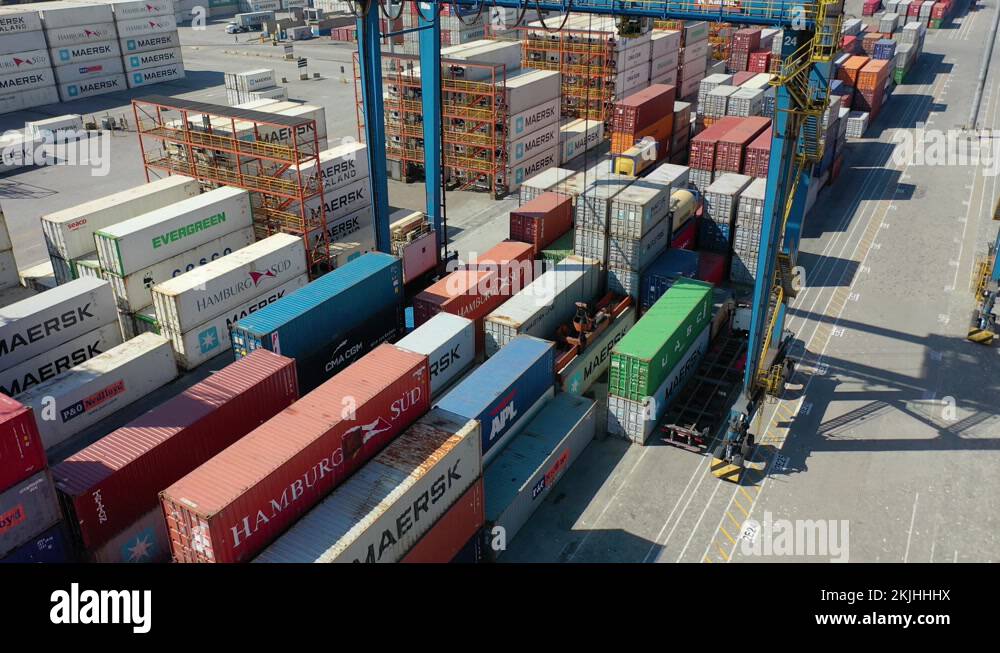 Stack container Stock Videos & Footage - HD and 4K Video Clips - Alamy