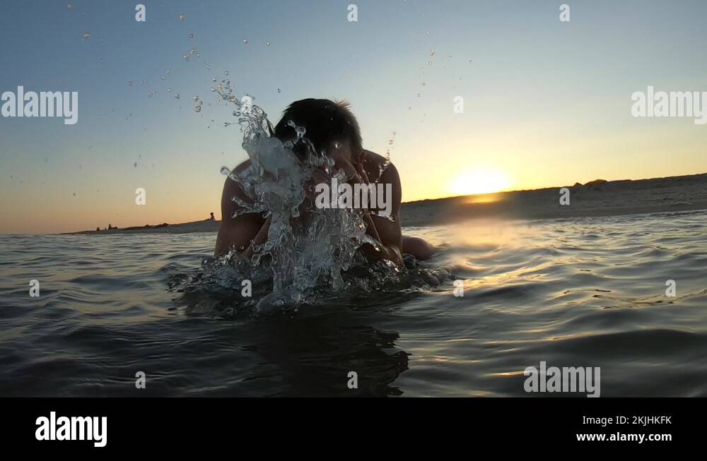 Sea face splash Stock Videos & Footage - HD and 4K Video Clips - Alamy