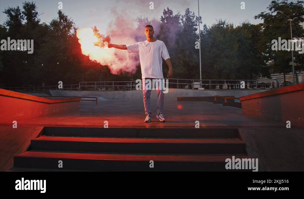 Jumping signal Stock Videos & Footage - HD and 4K Video Clips - Alamy