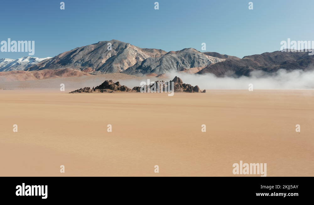 Creeping desert Stock Videos & Footage - HD and 4K Video Clips - Alamy