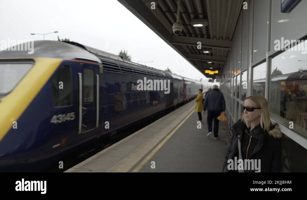 Woman on train platform Stock Videos & Footage - HD and 4K Video Clips ...