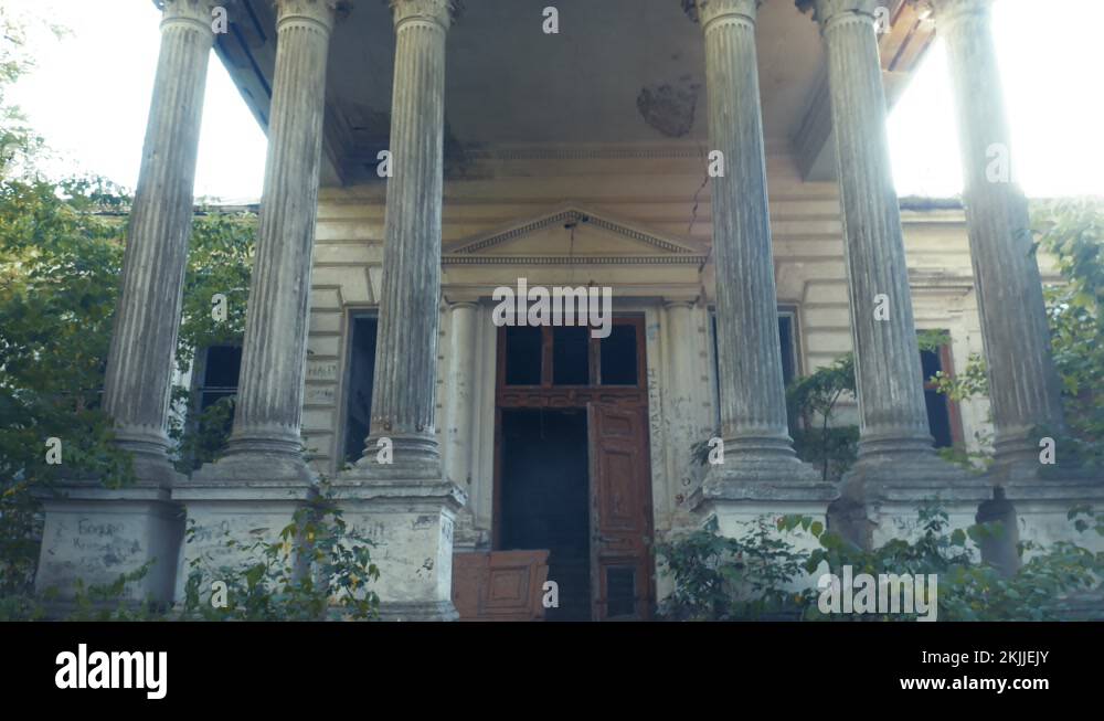 Abandoned 19th century palace (manor or mansion house) Neoclassical ...