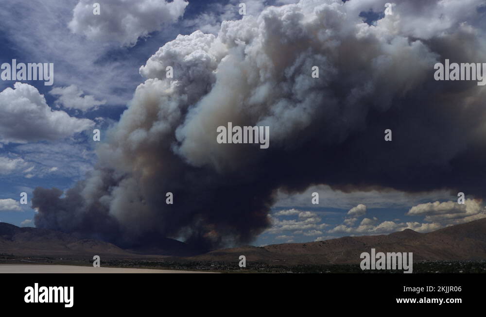 Billowing Smoke from Wild Fire Over Cold Springs Nevada Time Lapse ...
