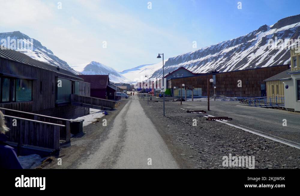 Longyearbyen svalbard spitzbergen Stock Videos & Footage - HD and 4K ...